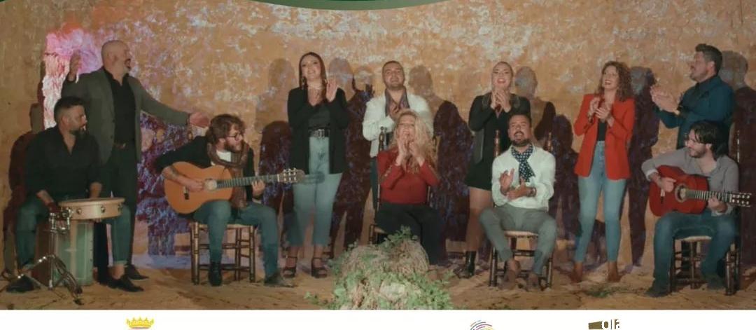 El grupo sevillano Raya Real ofrece su Zambombá flamenca y sus ...